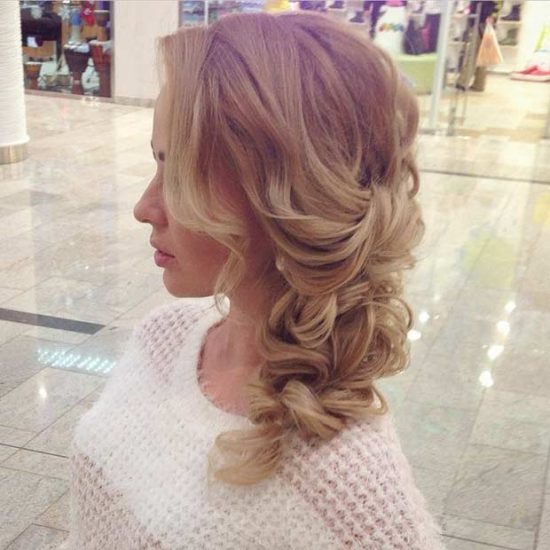 20 Modelos de Penteados Lateral com Trança