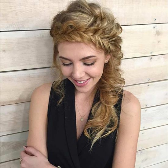 20 Modelos de Penteados Lateral com Trança