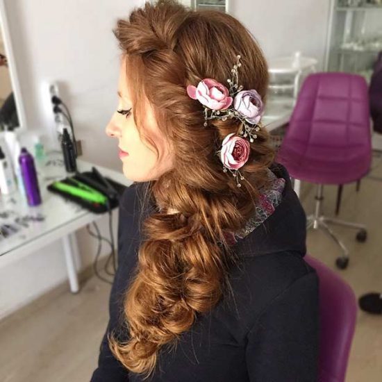 20 Modelos de Penteados Lateral com Trança